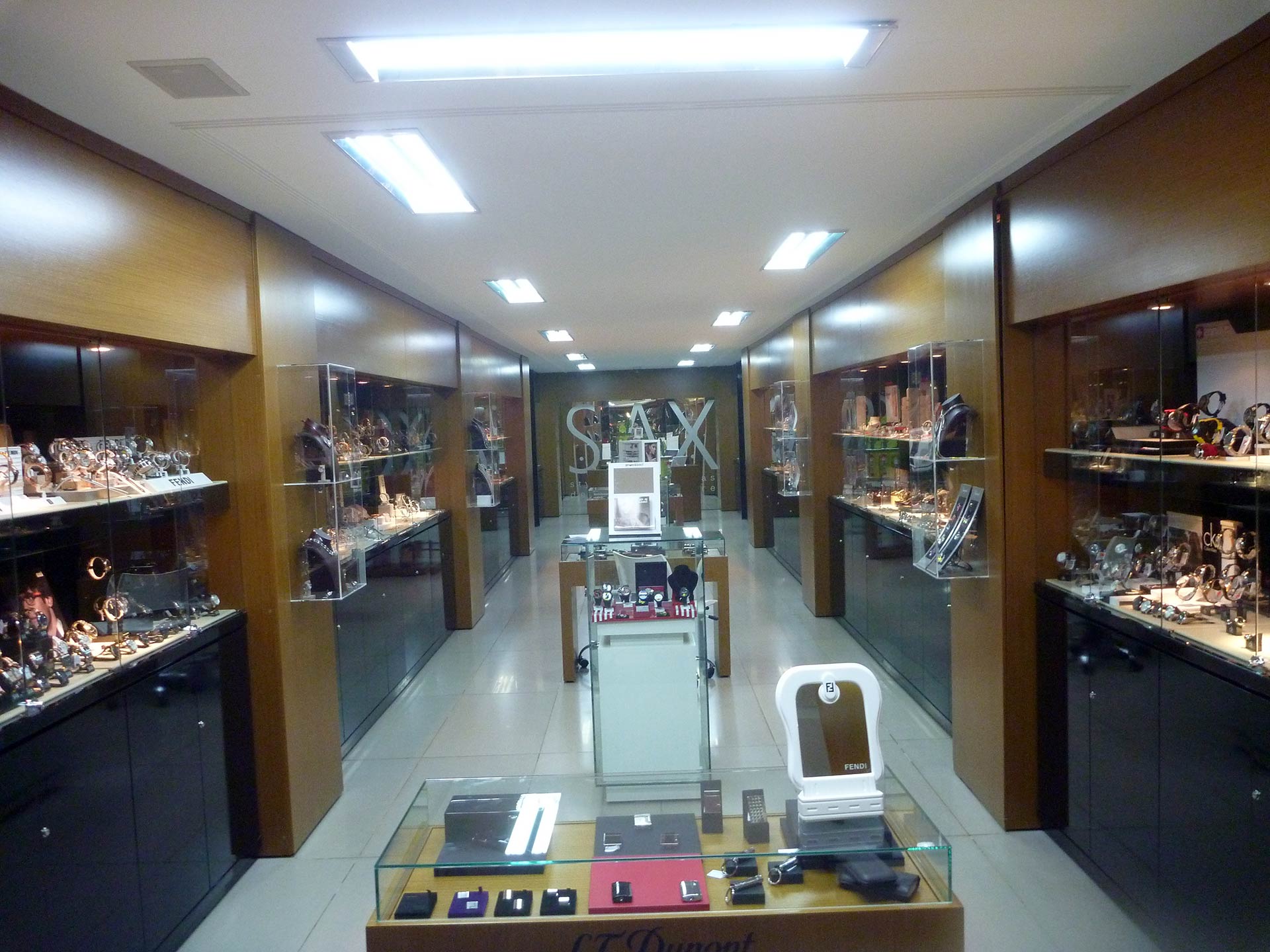 Compras no Paraguai em alto estilo - SAX Departments Store - Boa Viagem