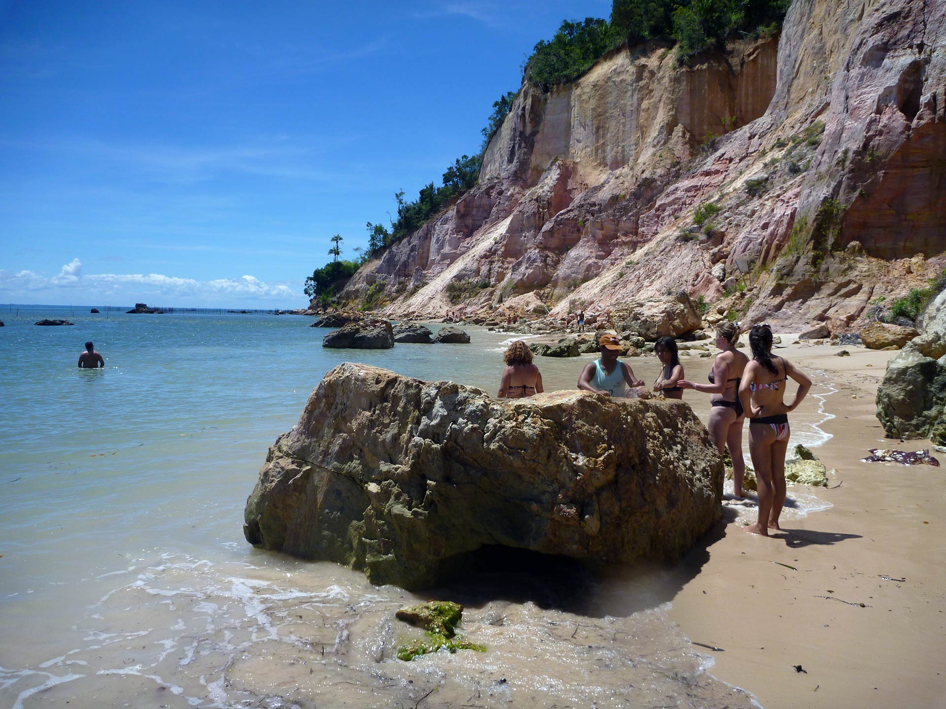 Gamboa no Morro de São Paulo: tomando banho de argila
