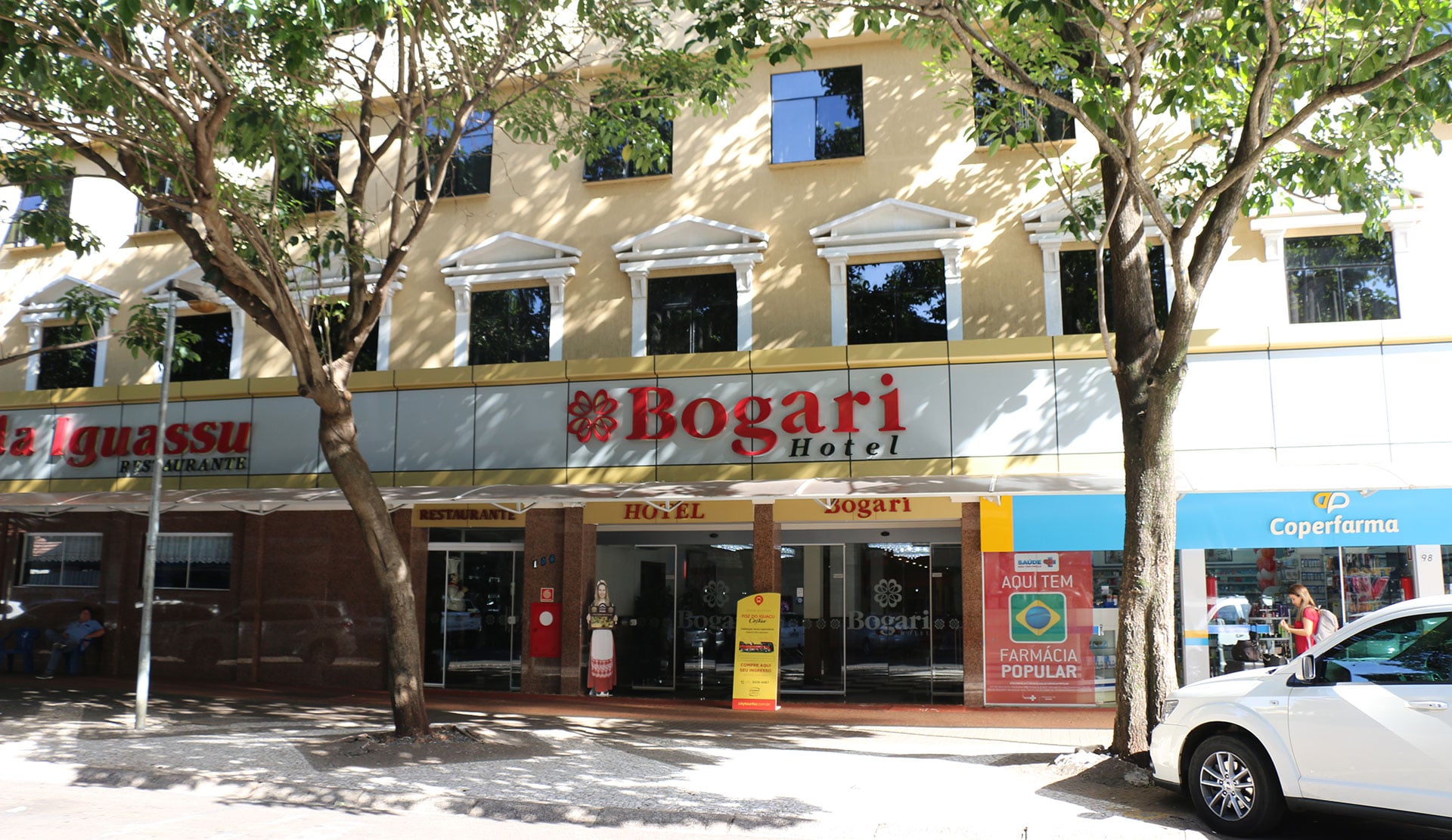 Hotel Bogari na Avenida Brasil, centro de Foz do Iguaçu
