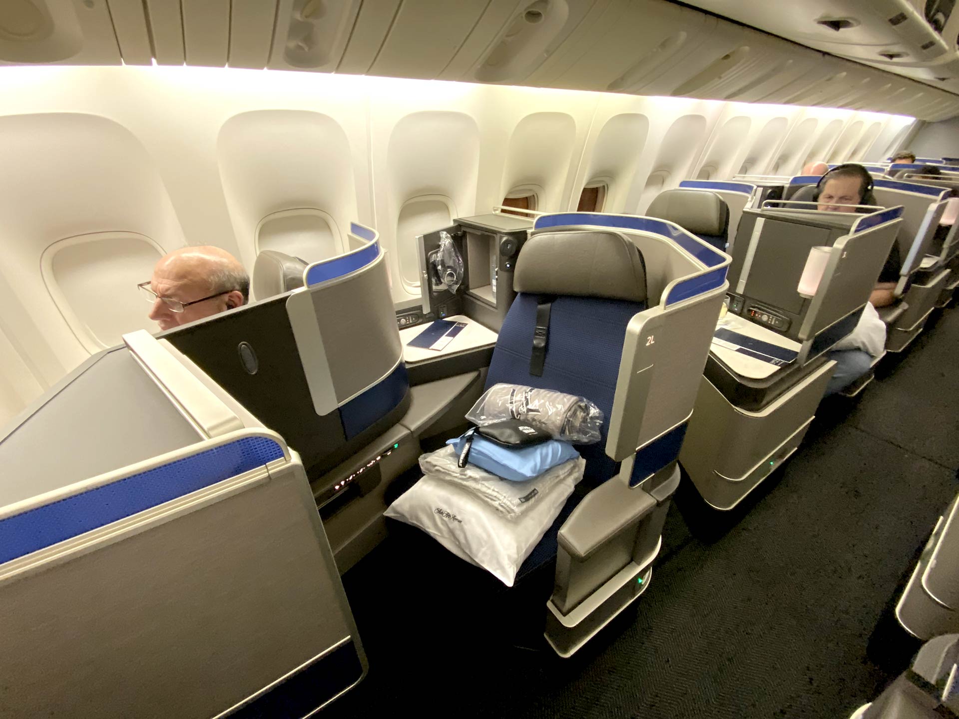 United Polaris: como é viajar na nova classe executiva da United